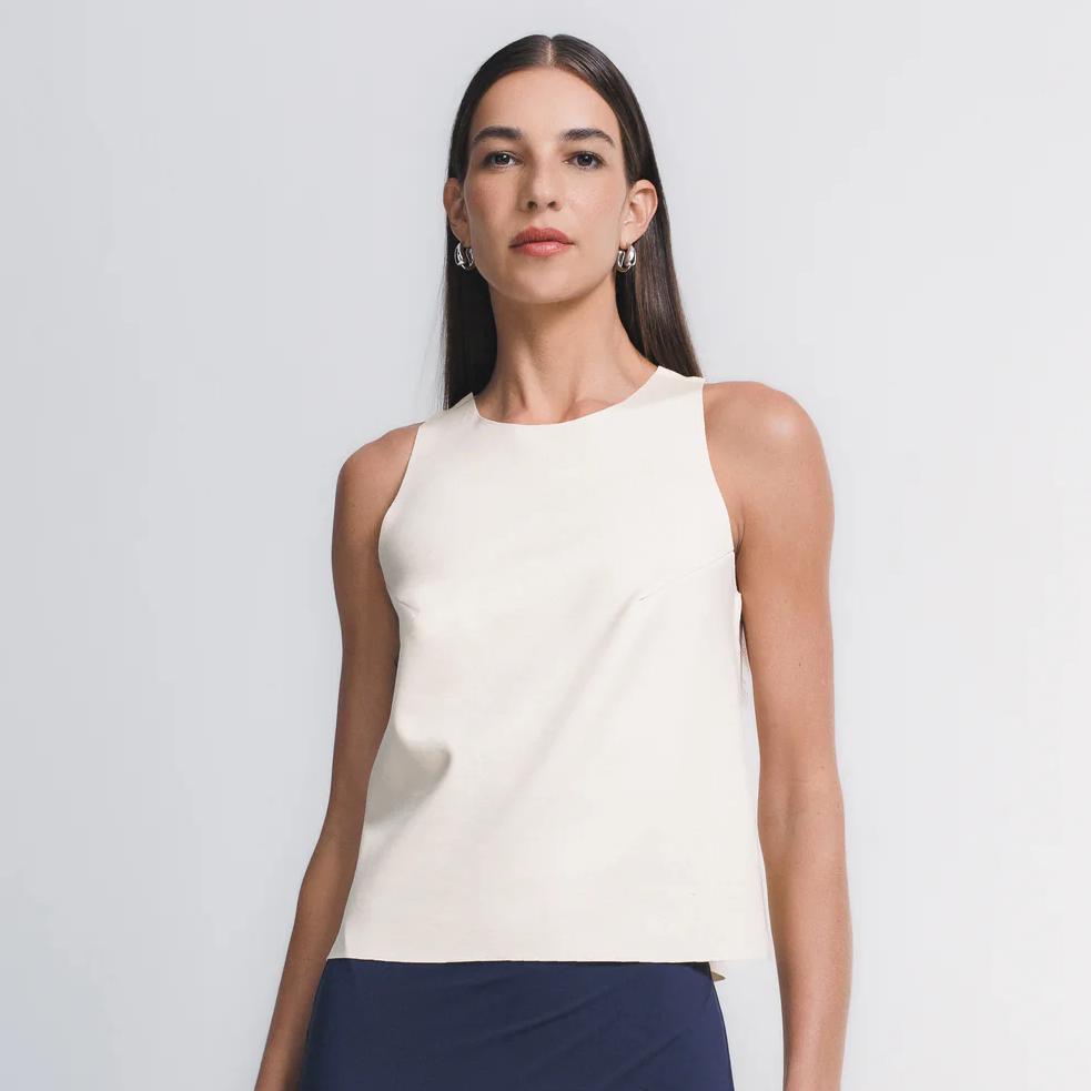 Minimal Top Feminino: design minimalista, tecido tecnológico e prático ...