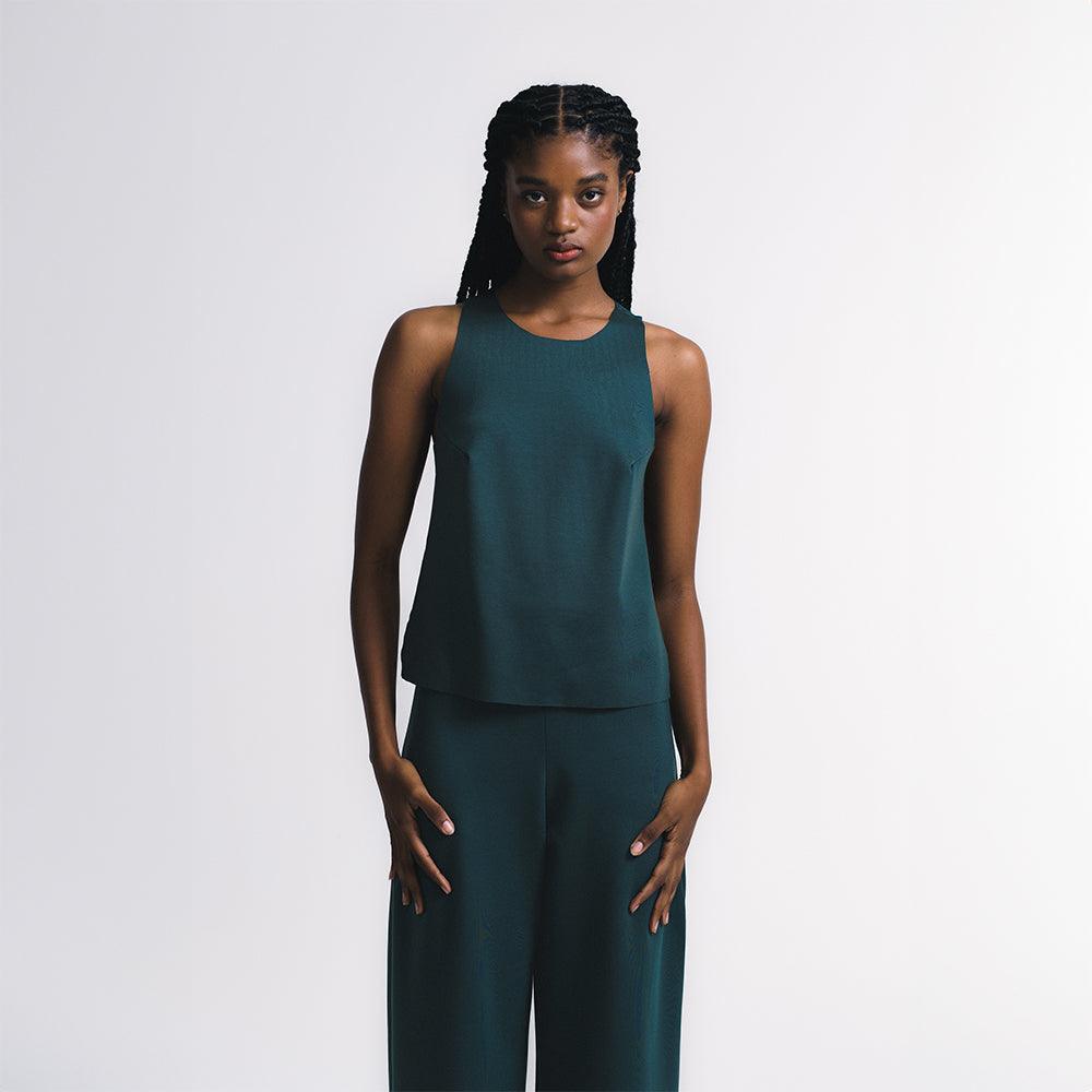 Minimal Top Feminino: design minimalista, tecido tecnológico e prático ...