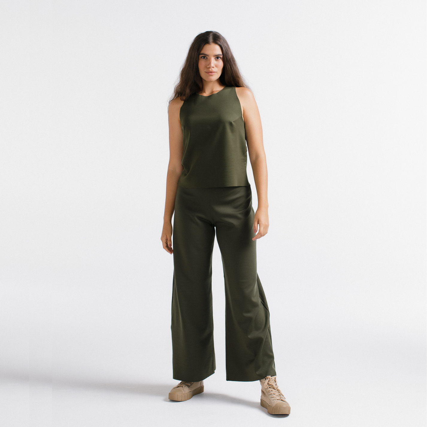 Minimal Top Feminino sem manga com design minimalista – Insider